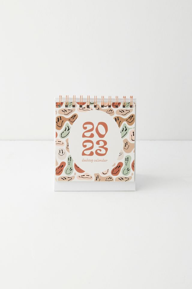 UO Mini Desktop Calendar | Urban Outfitters