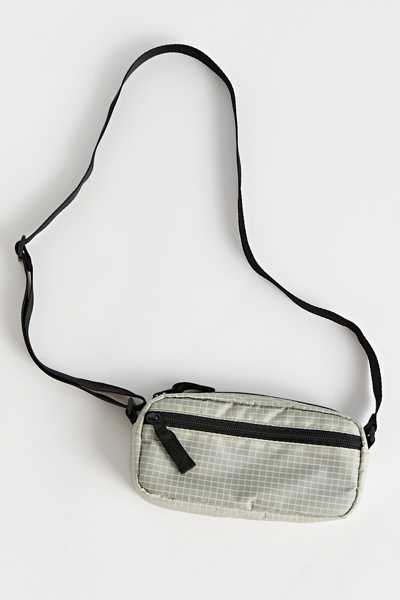 Ripstop Rectangle Crossbody Pouch | Urban Outfitters