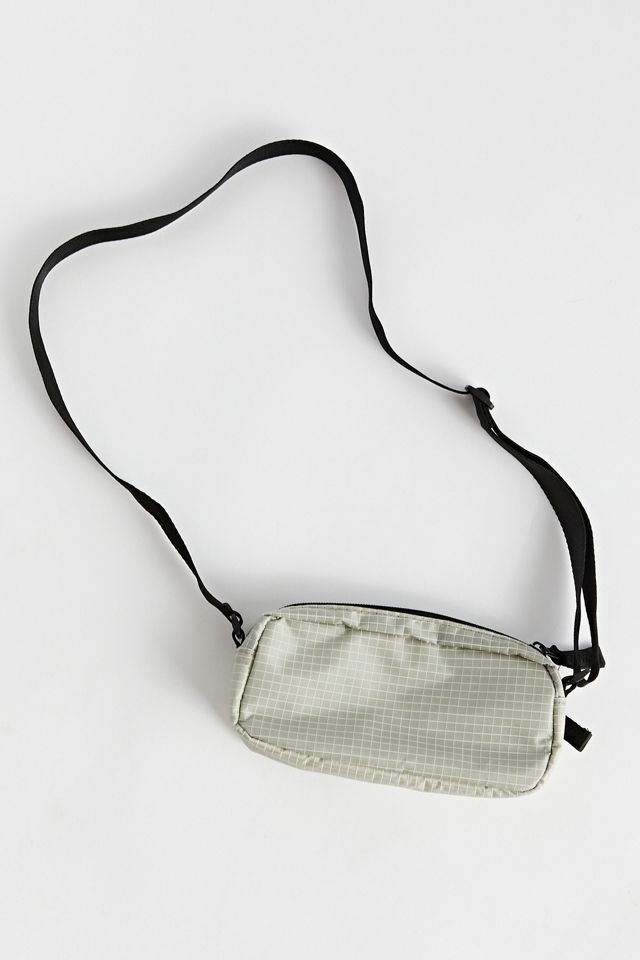 Ripstop Rectangle Crossbody Pouch | Urban Outfitters