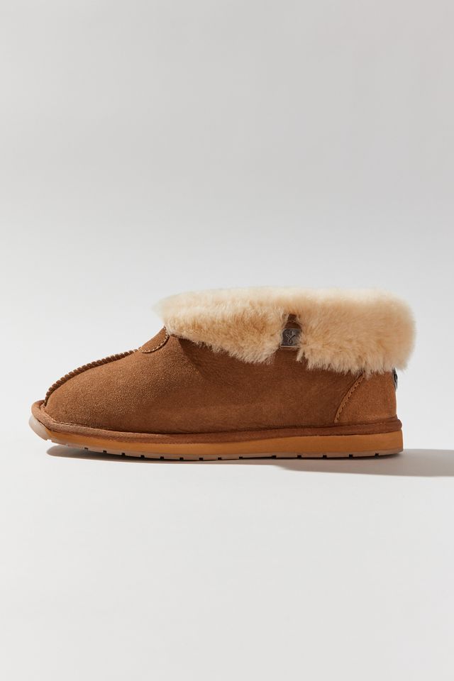 EMU Australia Platinum Albany Sheepskin Slipper | Urban Outfitters Canada
