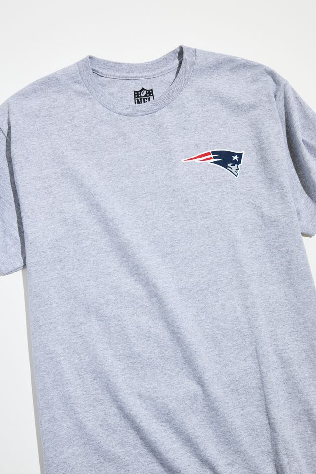 New England Patriots Helmet Tee | Urban Outfitters