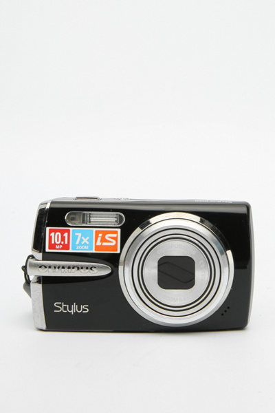 Acme Camera Co. Vintage Olympus Stylus 1020 Digital Point and Shoot ...