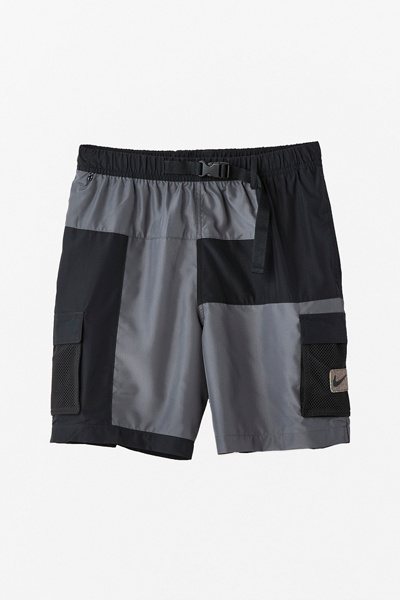Nike Colorblock Voyage 7” Short | Urban Outfitters