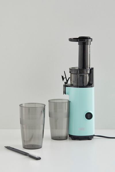 Compact Cold Press Power Juicer | Urban Outfitters