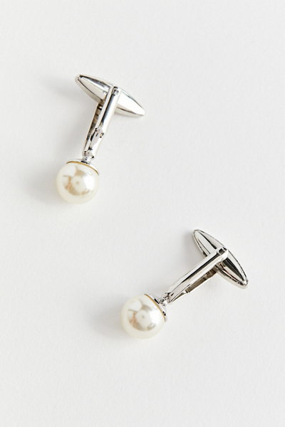 Pearl Cufflink Set | Urban Outfitters