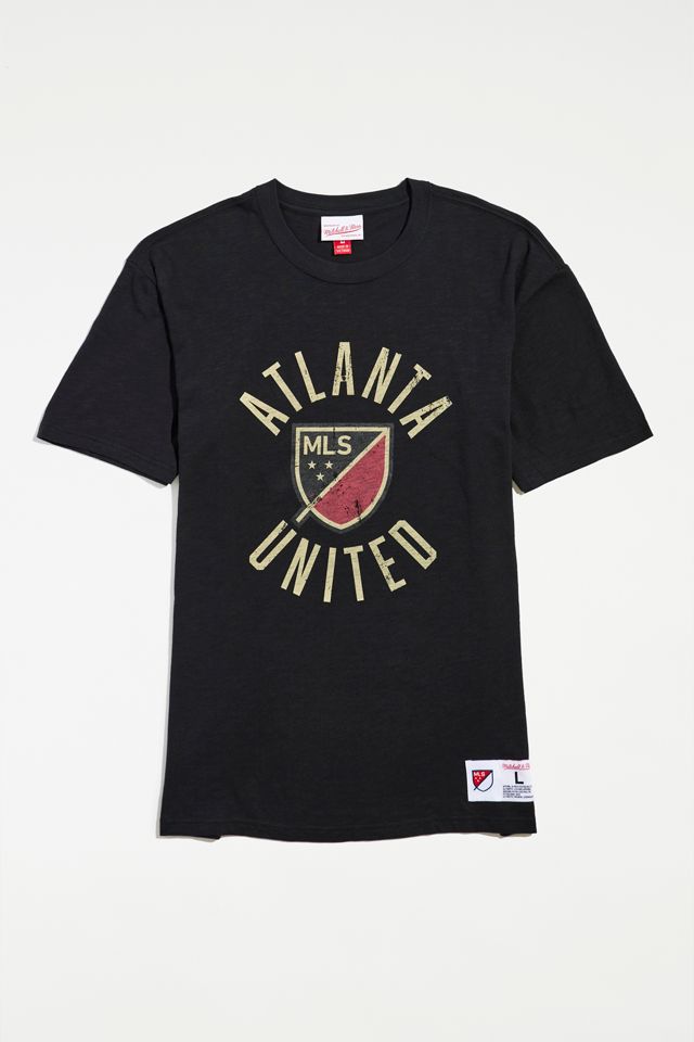 Mitchell & Ness Atlanta United FC MLS Tee | Urban Outfitters