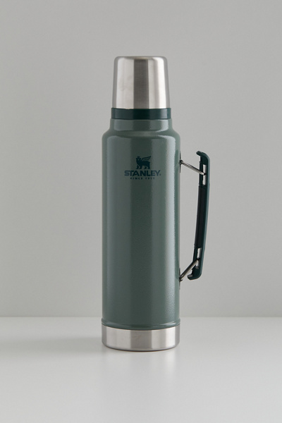 Stanley Classic Legendary Bottle | Urban Outfitters