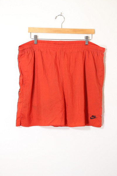 Vintage 1980s Nike Mesh Lined Drawcord Nylon Short | Urban Outfitters