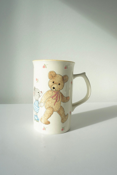 Vintage Bear Friends Mug | Urban Outfitters