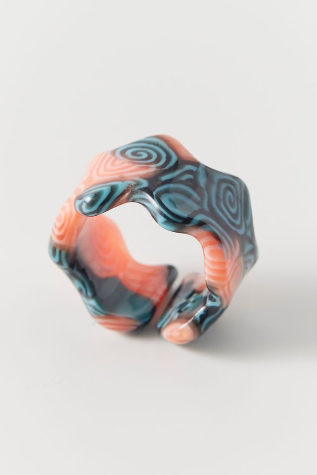 CHUNKS Sally Ring | Urban Outfitters