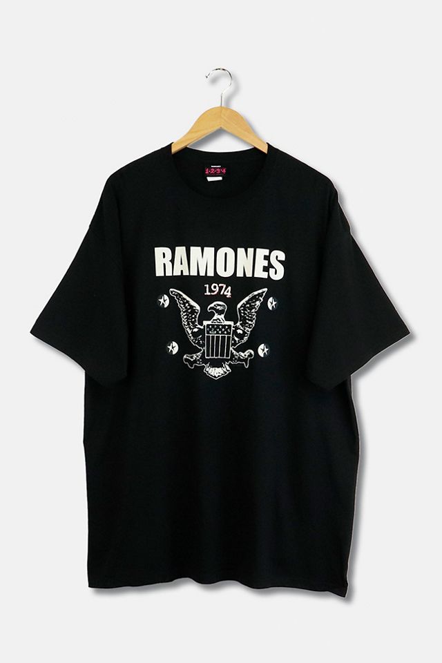 Vintage 2007 Ramones Band T Shirt | Urban Outfitters Vintage 2007 Ramones Band T Shirt | Urban Outfitters
