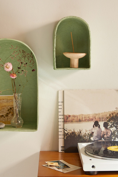 Suri Small Arch Wall Shelf | Urban Outfitters