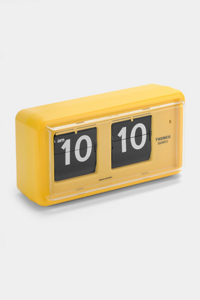 Twemco QT-30 Analog Flip Clock | Urban Outfitters
