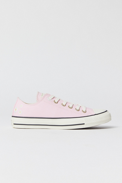 Converse Chuck Taylor All Star Low Top Sneaker | Urban Outfitters Canada