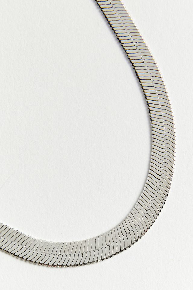Herringbone Chain | Urban Outfitters Canada