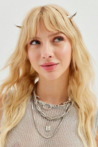 Devil Horn Snap Clip Set | Urban Outfitters Canada