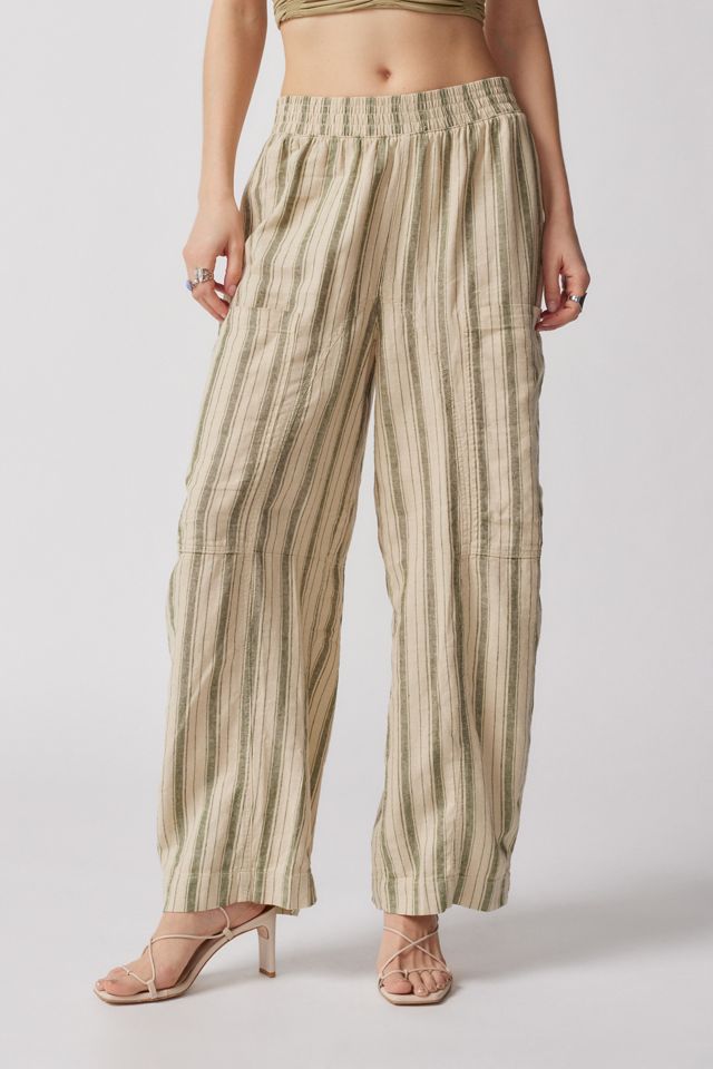 UO Mae Linen Low-Rise Cargo Pant | Urban Outfitters