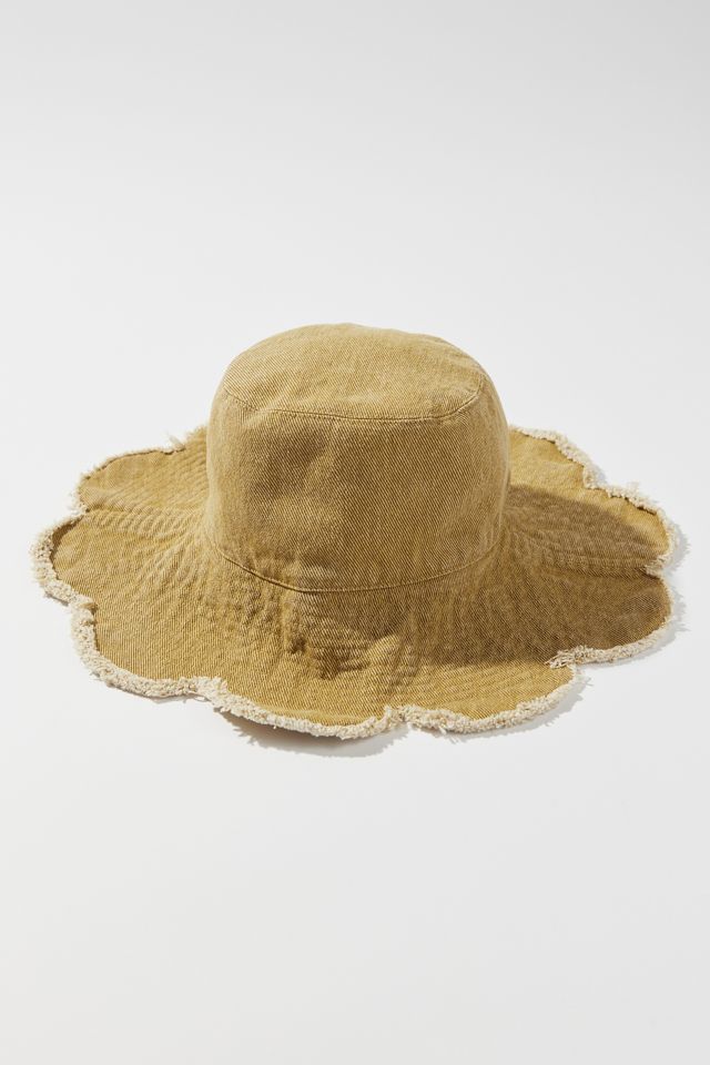 Scalloped Bucket Hat | Urban Outfitters