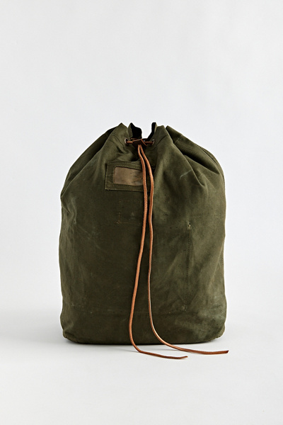 Urban Renewal Vintage Surplus Drawstring Bag | Urban Outfitters