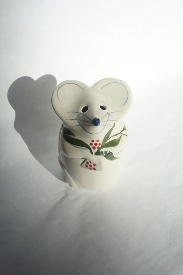 Vintage Mouse Shaker | Urban Outfitters