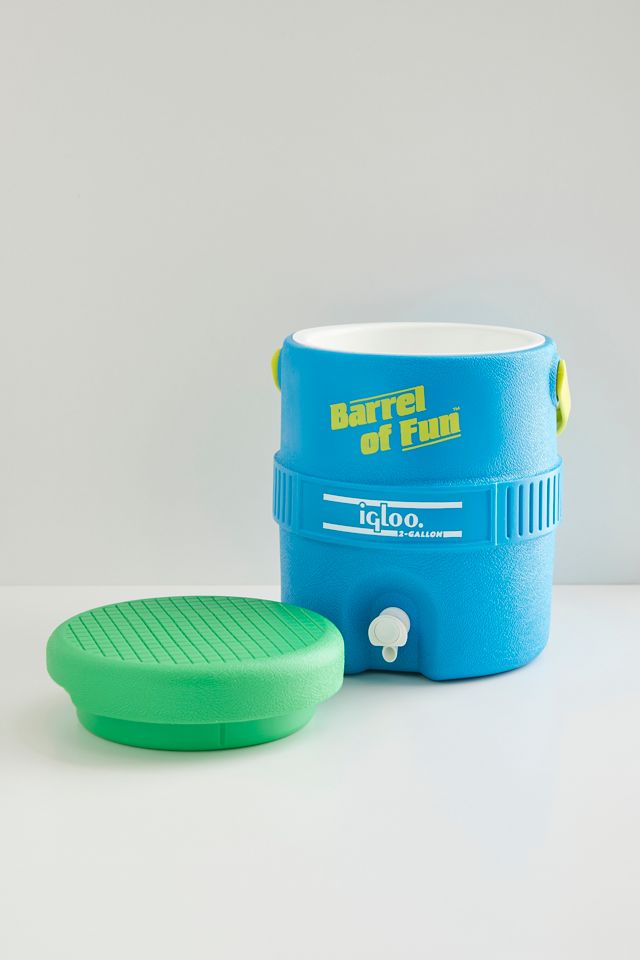 Igloo 2-Gallon Retro Barrel Of Fun Jug | Urban Outfitters