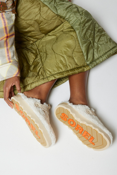 Sorel Viibe Cozy Clog | Urban Outfitters