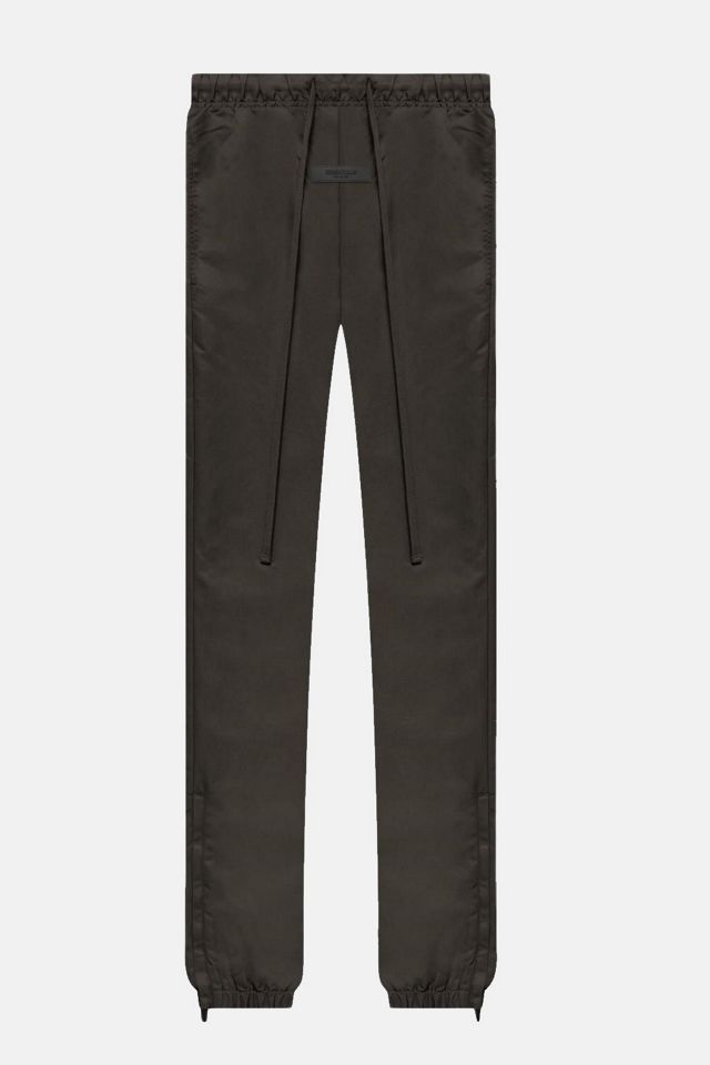 Fear of God Essentials Track Pant (Fw22) | Urban Outfitters