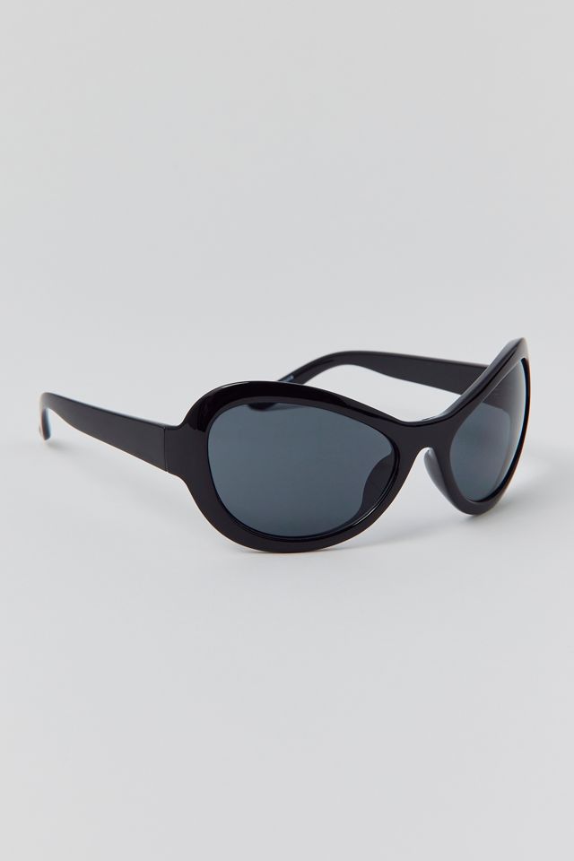 Nova Oversized Bug Sunglasses | Urban Outfitters