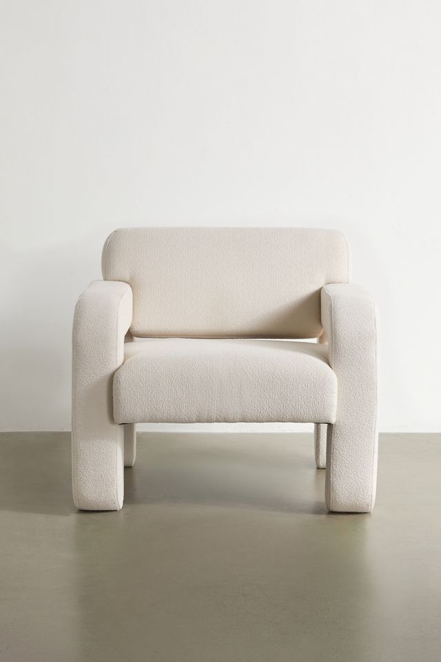Ruby Boucle Chair | Urban Outfitters
