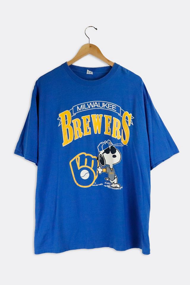 Vintage 1988 MLB Milwaukee Brewers Snoopy T Shirt | Urban Outfitters
