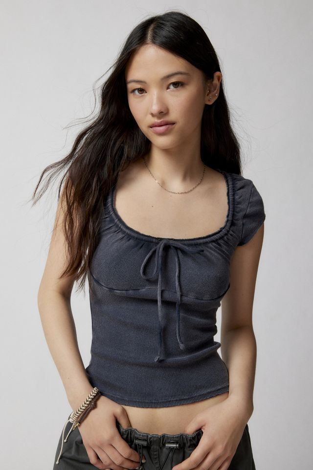 Uo Pretty As A Portrait Short Sleeve Top Urban Outfitters Canada