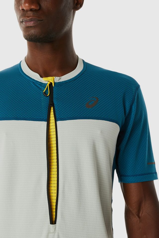 ASICS Fujitrail Performance Zip Up T Shirt | Urban Outfitters