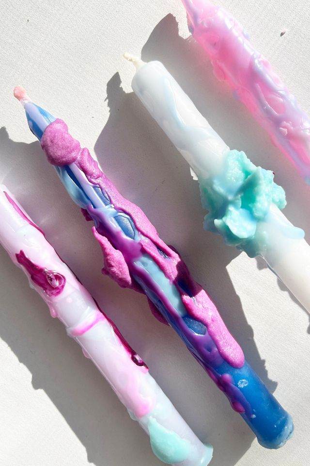 Love Dose April Flowers B-day Candles | Urban Outfitters