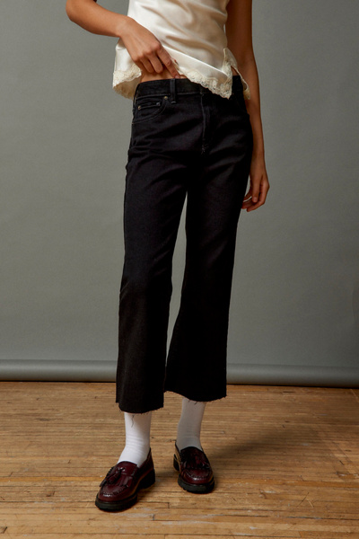 BDG Kylie Cropped Low- Rise Kick Flare Jean | Urban Outfitters Canada