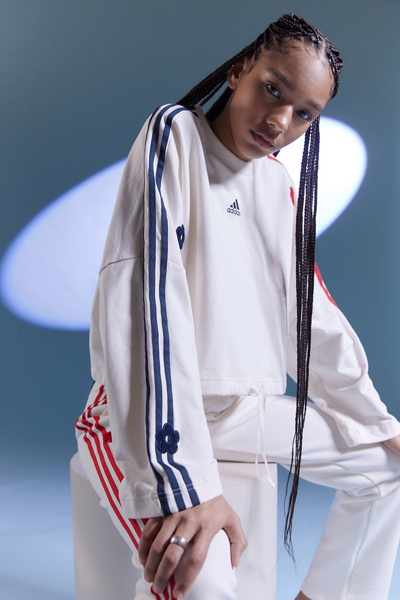 adidas Flower Pullover Sweatshirt | Urban Outfitters