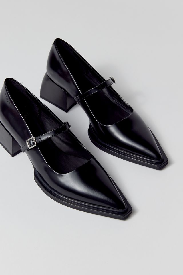 Vagabond Shoemakers Vivian Pointed Mary Jane | Urban Outfitters