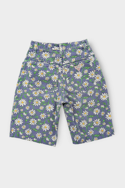 Vintage Guess Daisy Floral Print Capri Shorts | Urban Outfitters