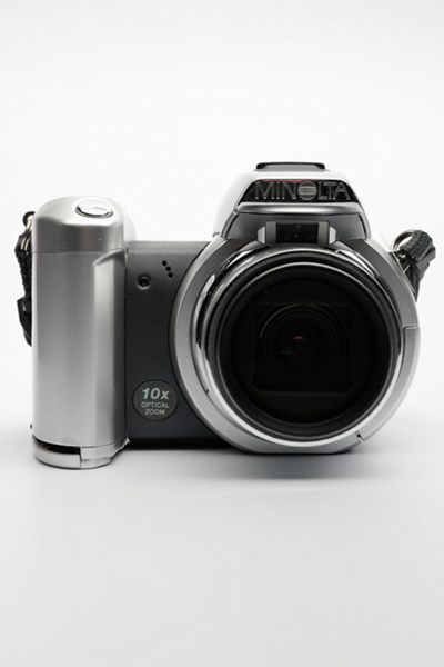 Acme Camera Co. Vintage Minolta Dimage Z1 Digital Camera | Urban Outfitters