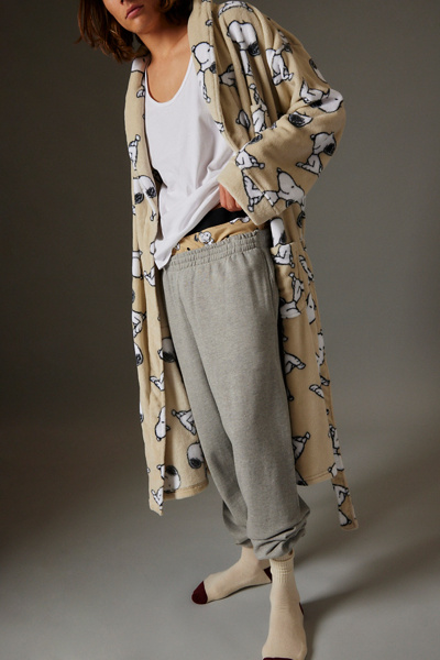 Peanuts Snoopy Pattern Robe | Urban Outfitters