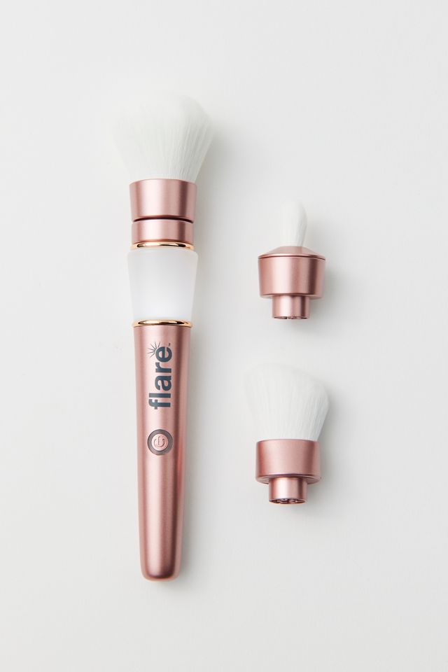 Flare Light Up Makeup Brush | Urban Outfitters