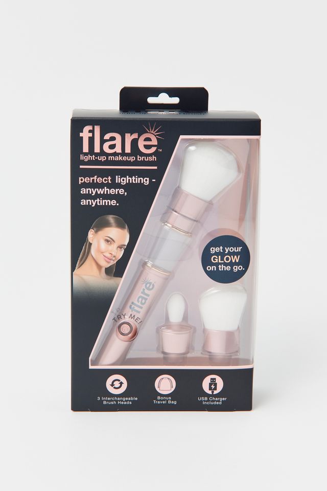 Flare Light Up Makeup Brush | Urban Outfitters