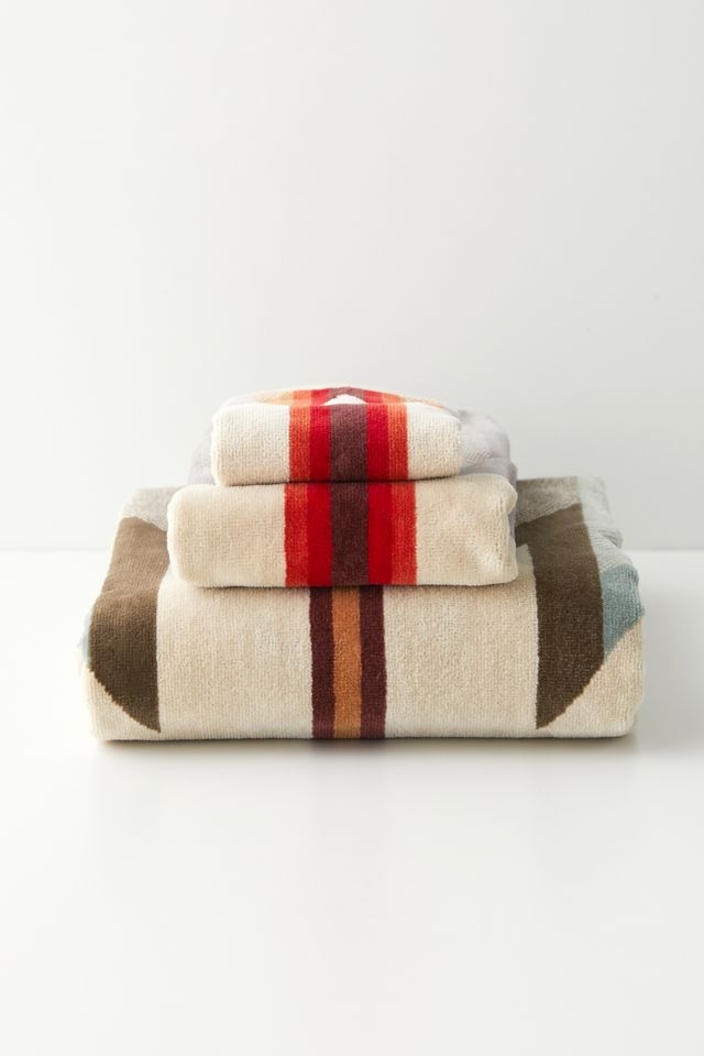 Pendleton UO Exclusive Bath Towel Set | Urban Outfitters