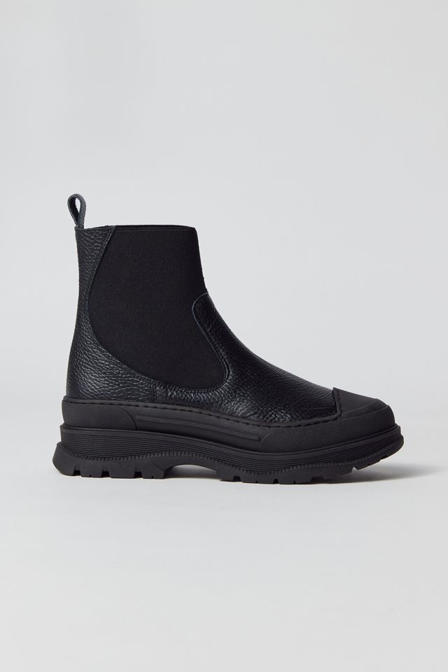 Intentionally Blank Court Chelsea Boot | Urban Outfitters