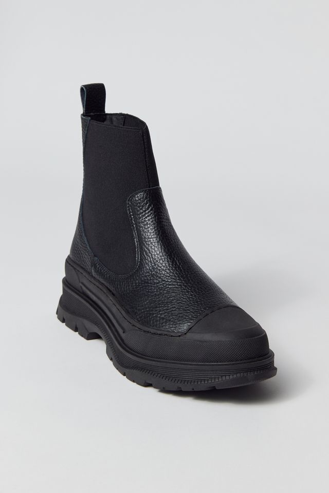 Intentionally Blank Court Chelsea Boot | Urban Outfitters
