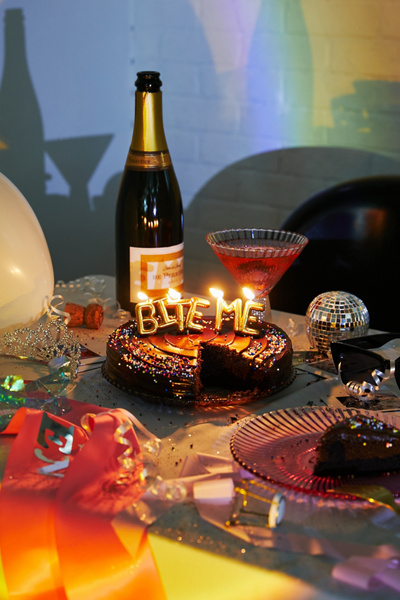 UO Exclusive Bite Me Candle Set | Urban Outfitters