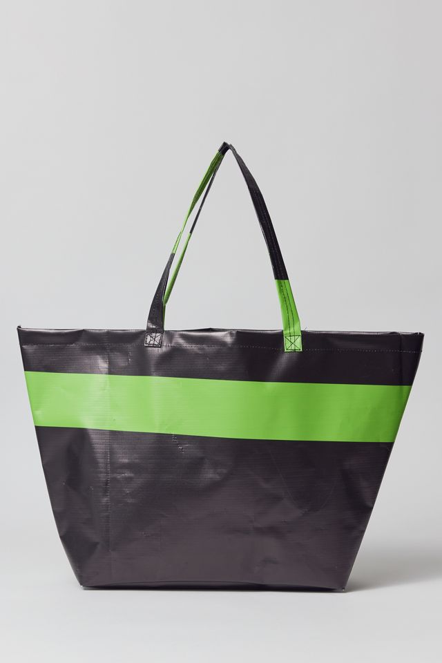 Urban Renewal Remade Large Vinyl Tote Bag | Urban Outfitters