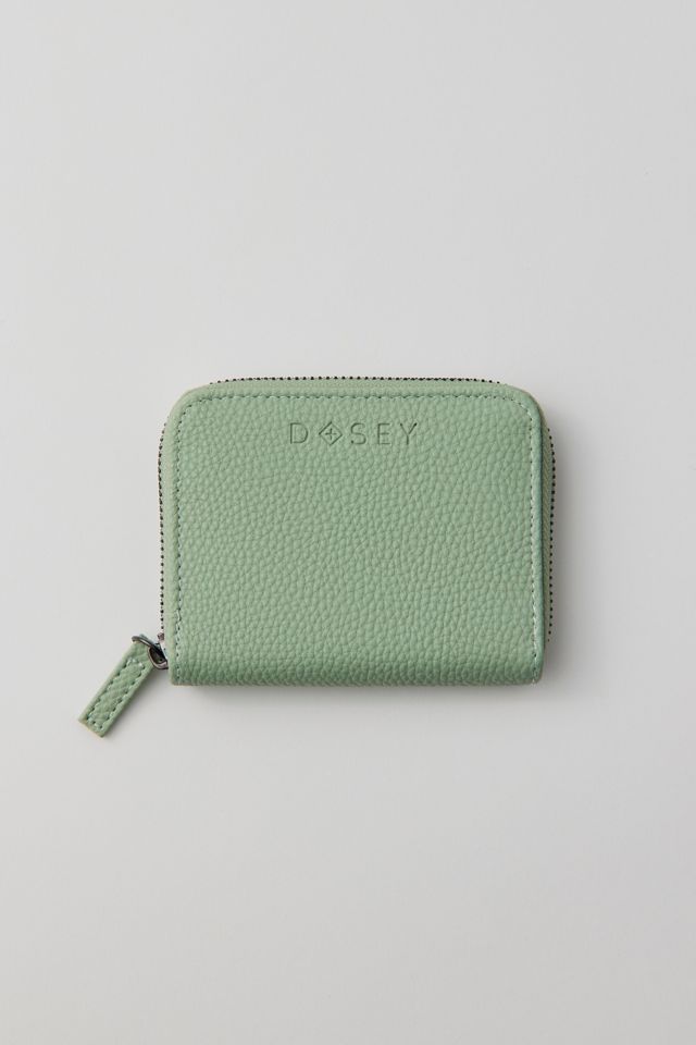 Dosey Wellness Wallet & Easy Slide Pill Pouch Set | Urban Outfitters