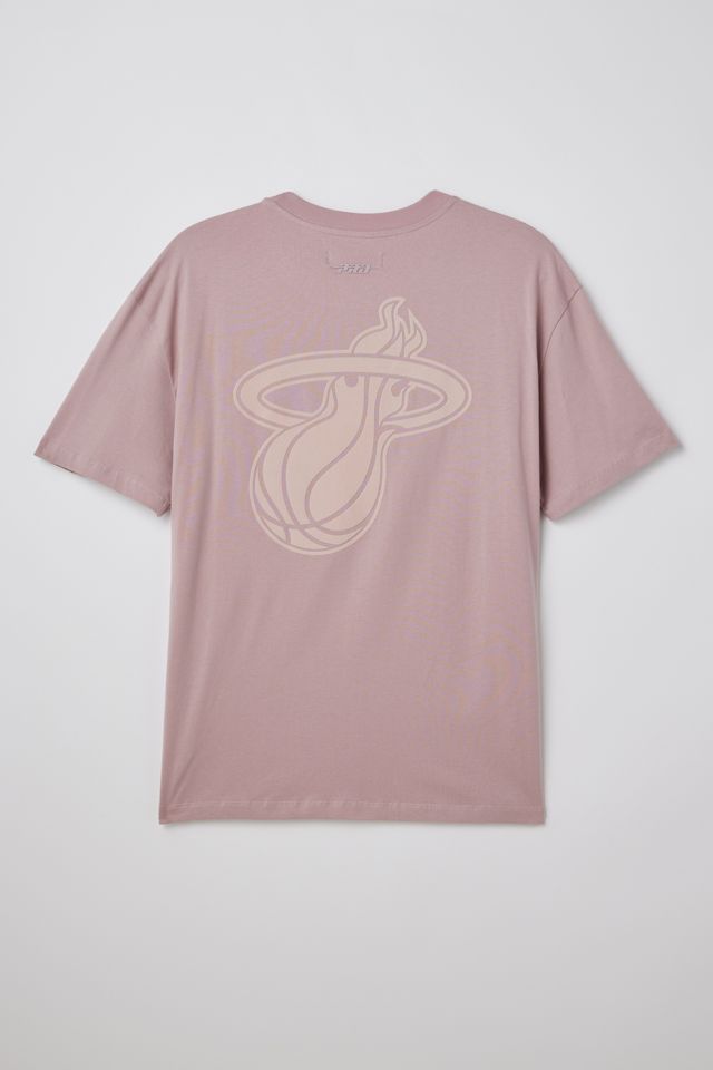 Pro Standard UO Exclusive Miami Heat NBA Tee | Urban Outfitters Canada