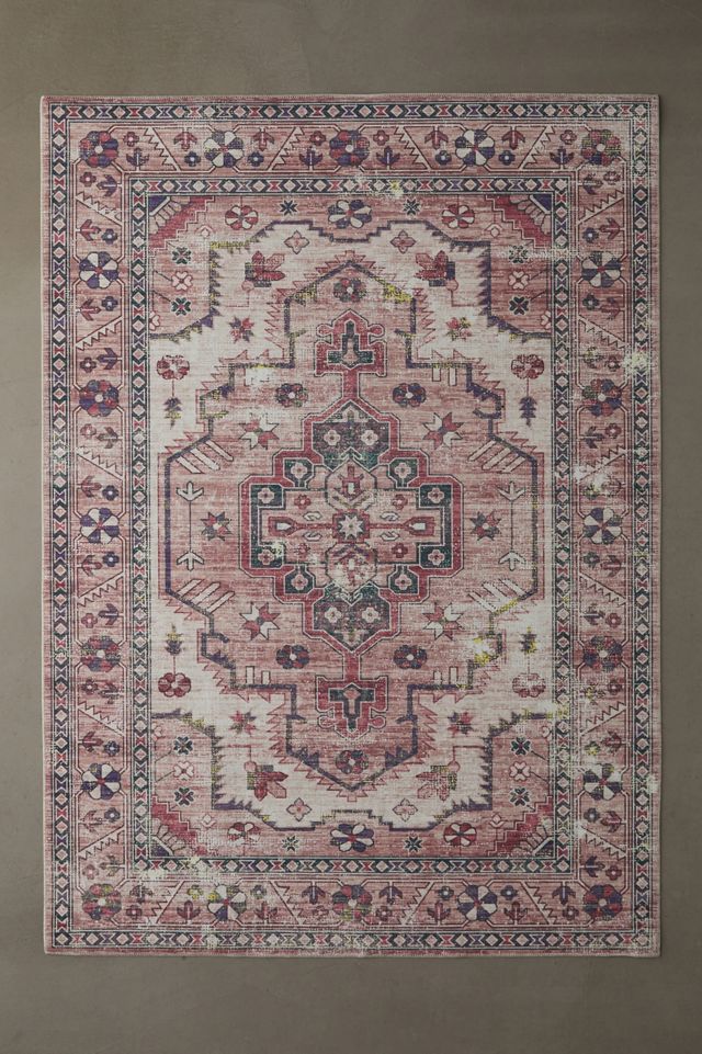 Demi Medallion Washable Rug | Urban Outfitters