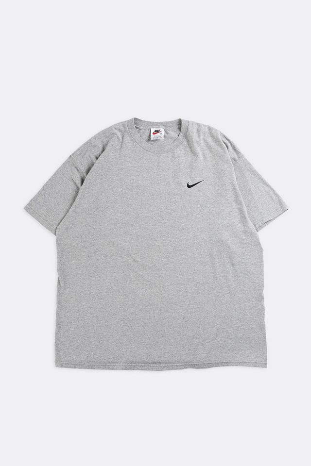 Vintage Nike Tee 071 | Urban Outfitters